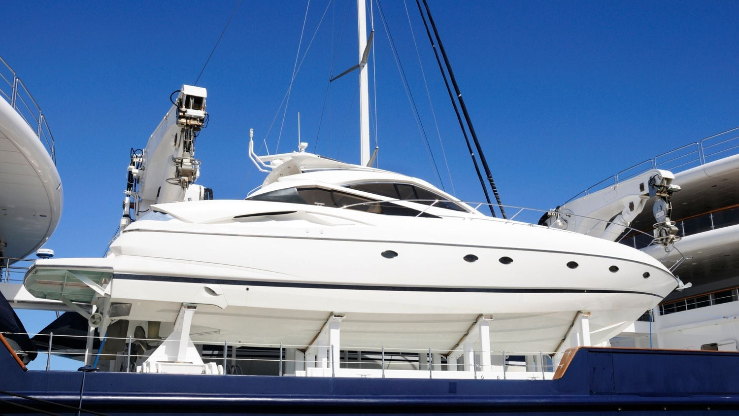 Average Boat Speeds: Learn How Fast Different Boats Go